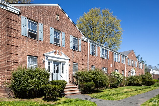 Brookdale Gardens Condo - Bloomfield, NJ | ForRent.com