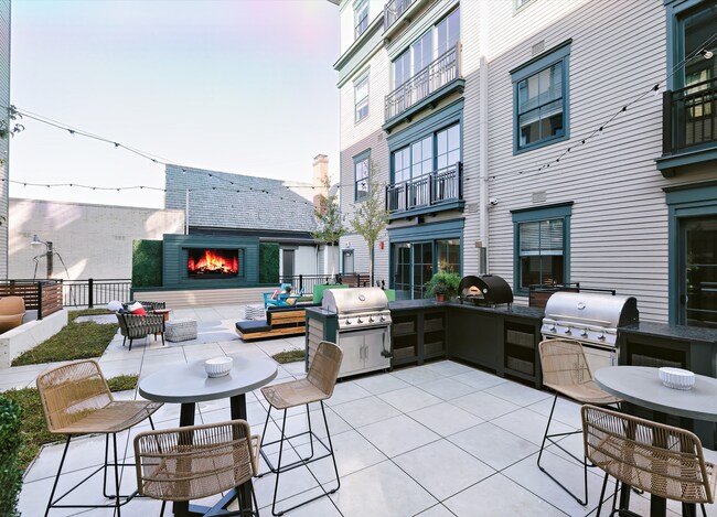 Topiary Park Crossing Apartments - Columbus, OH | ForRent.com