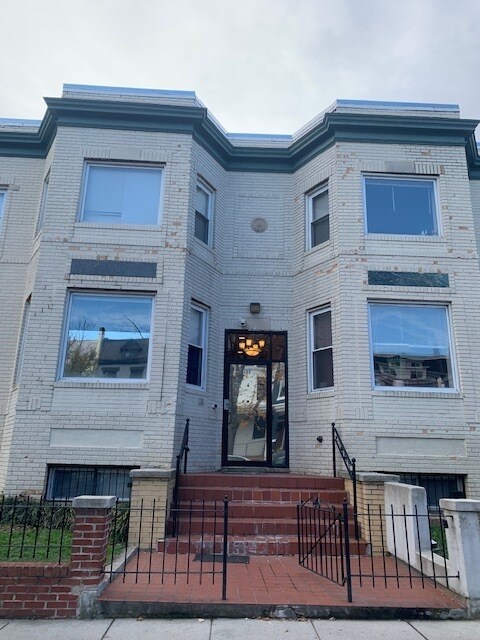 732 Park Rd NW Unit B4 - Washington, DC | ForRent.com
