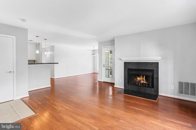 3176 Summit Square Dr Unit 4-B2 - Apartments for Rent | ForRent.com