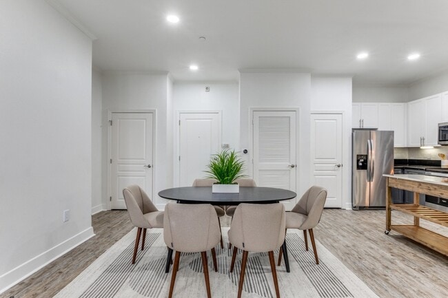 The Terraces at Perkins Rowe Apartments - Baton Rouge, LA | ForRent.com