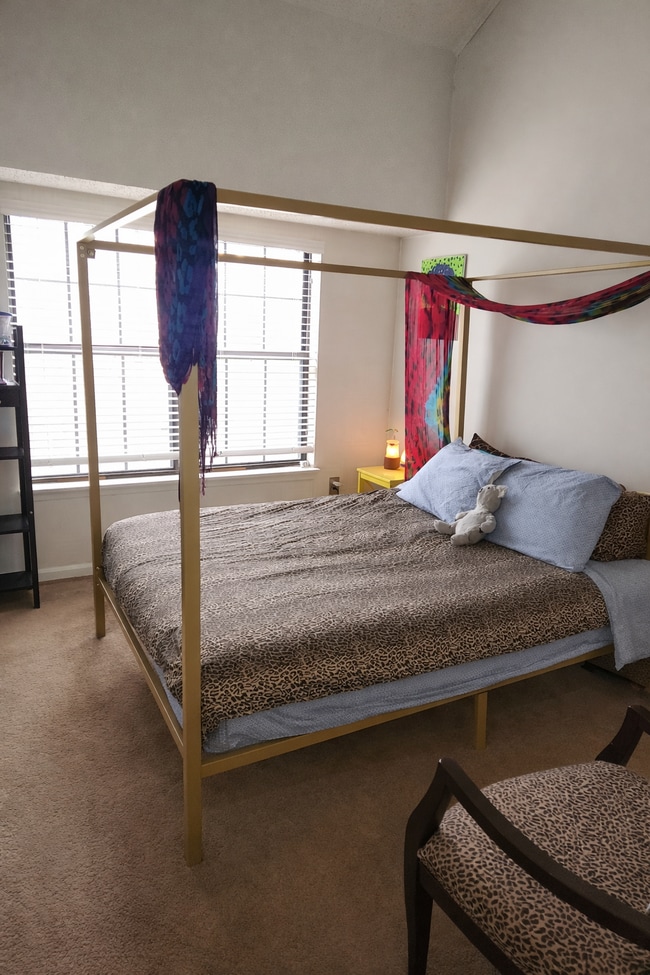 1637 Carriage House Terrace Unit H Off-Campus Housing, Silver Spring, MD