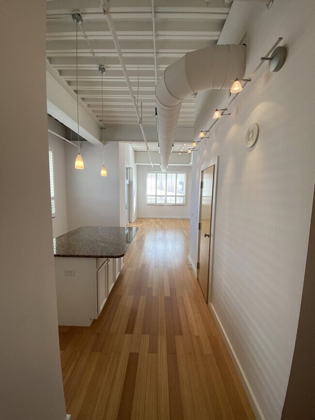 Amazing Studio with Patio and Views Condo Unit 400 - Condo for Rent in ...