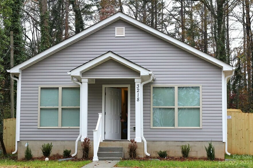 3218 Amay James Ave - House for Rent in Charlotte, NC | ForRent.com