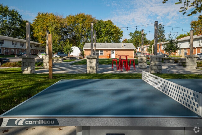 Summit Terrace Apartments - Bowling Green, OH | ForRent.com