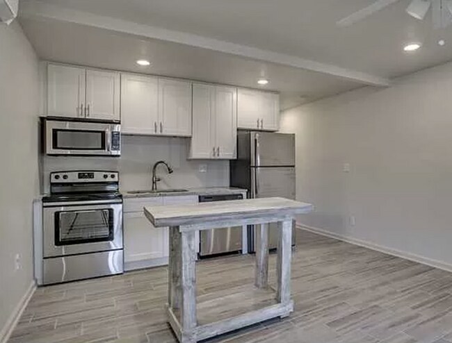 1 bedroom condo 3 blocks from Bryant Denny... - Condo for Rent in ...