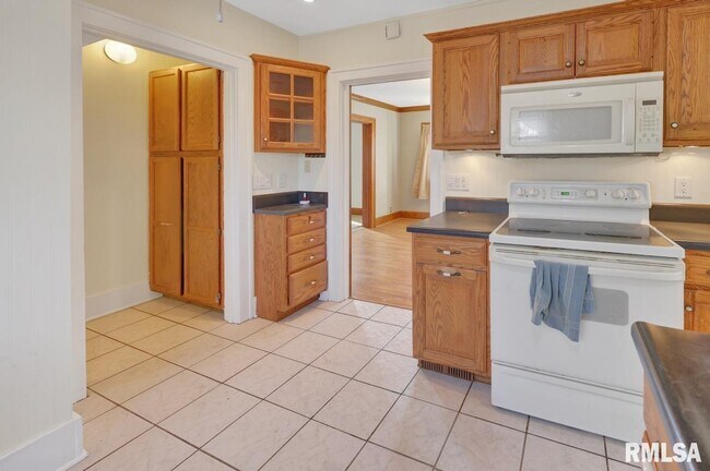 2601 W Kenwood Ave Rental - House Rental in West Peoria, IL | ForRent.com