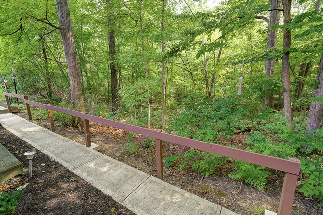 Silvertree at Little Turtle Apartments - Westerville, OH | ForRent.com