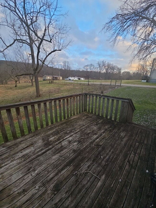 2-Bedroom, 2-Bath Mobile Home with Front and Back Porches in Sparta Off ...