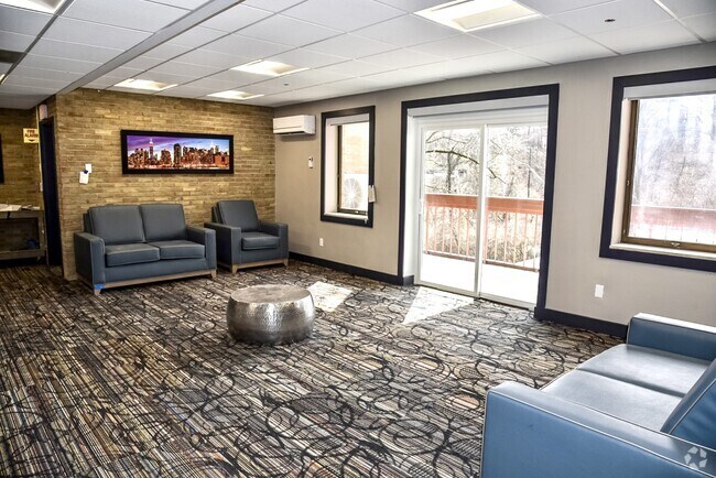 Xavier University Off-Campus Housing & Apartments | ForRentUniversity