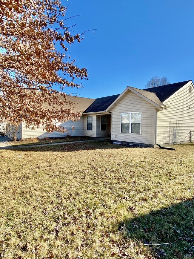 2307 Valley Creek Way - House Rental in Indianapolis, IN | ForRent.com