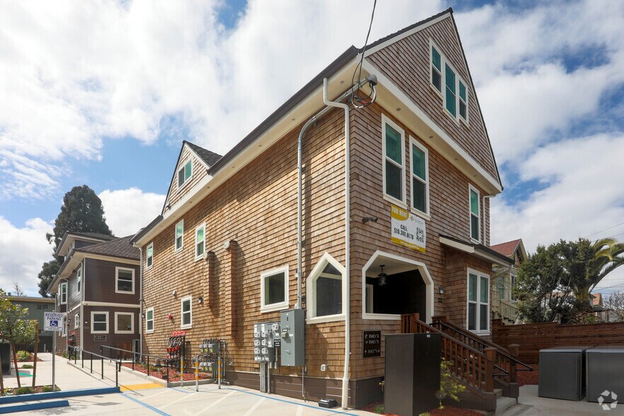 1940-1942 Haste St. | Berkeley, CA | Starting at $2,195 | ForRent.com