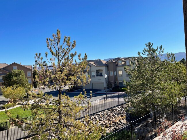 17000 Wedge Pkwy Townhome - Townhome Rental in Reno NV | ForRent.com