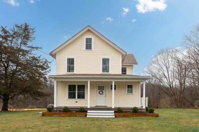 45 Bokum Rd - House for Rent in Chester, CT | ForRent.com