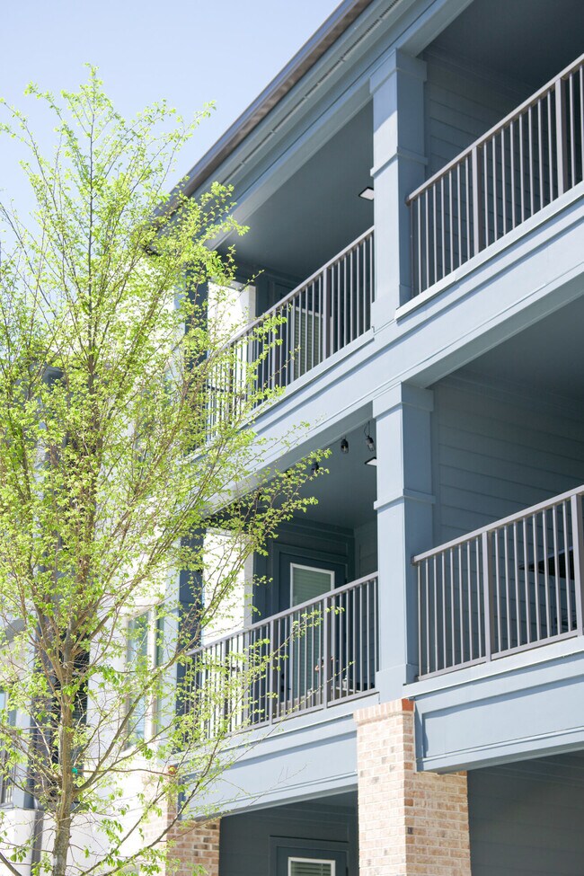 NOVEL University Place by Crescent Communi... Apartments - Charlotte ...