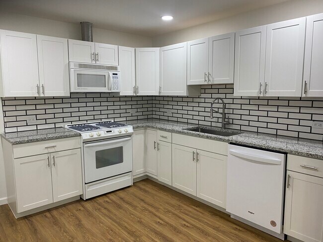 1102 Maple Creek Rdg - House Rental in Loganville, GA | ForRent.com