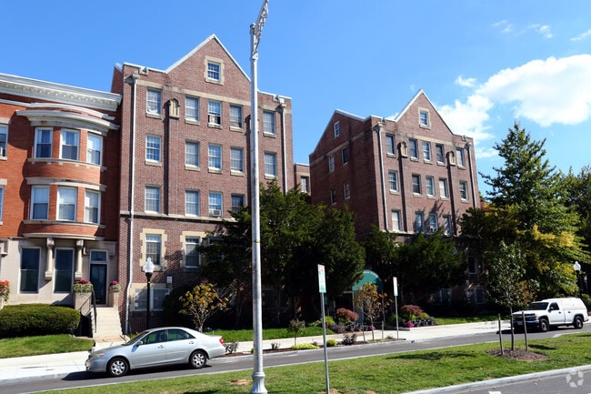 The Baltimorean Apartments - Baltimore, MD | ForRent.com