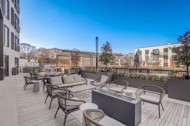 Northeastern University | Off-Campus Housing Search