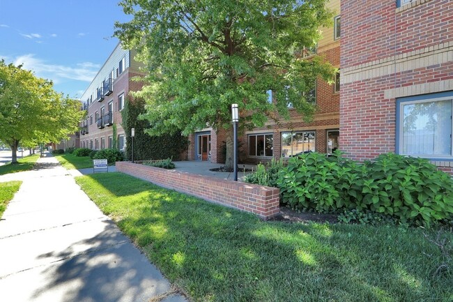 Aggie Village - 1215 Laramie Apartments - Manhattan, KS | ForRent.com