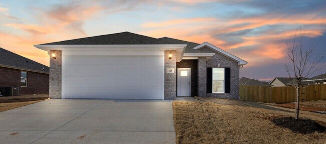 NEW 3 Bedroom Home In Highfill, Arkansas, ... - House Rental in Gentry ...