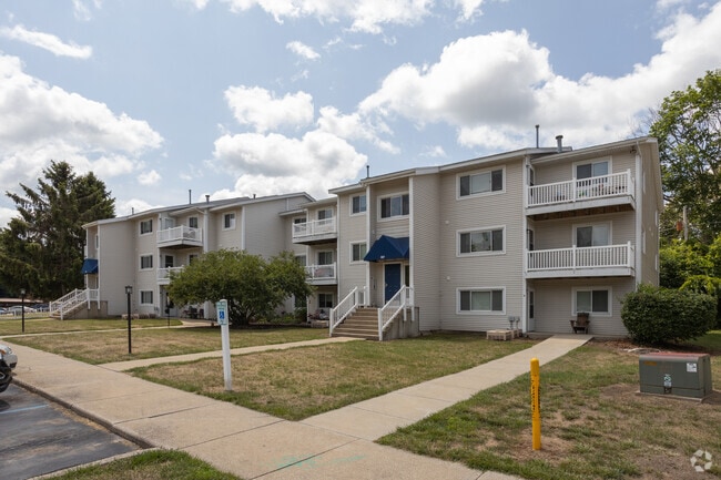 River Trail Apartments - Three Rivers, MI | ForRent.com
