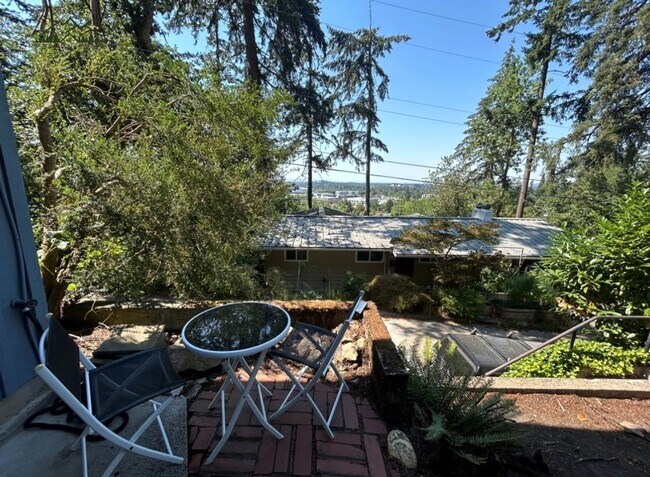 320 Sunset Dr Unit 320 Sunset Studio - Eugene, OR | ForRent.com