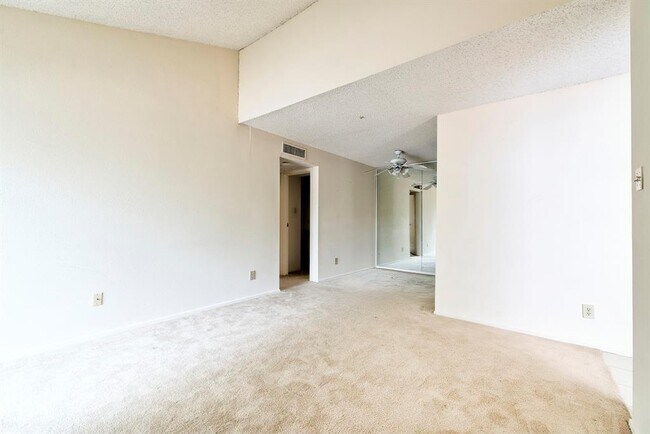 7900 N Stadium Dr Unit 22 - Condo for Rent in Houston, TX | ForRent.com