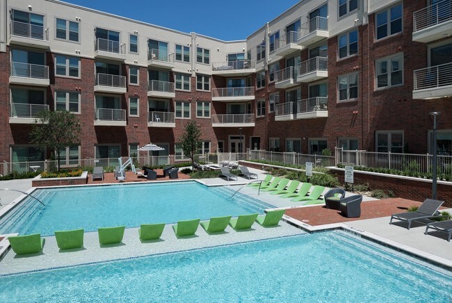 Central Square at Frisco Apartments For Rent in Frisco, TX | ForRent.com