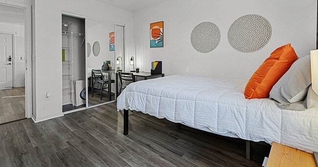 On20 Apartments | University of Florida | Off-Campus Housing Search