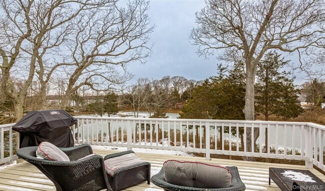 9 Helens Ln Off-Campus Housing, Southampton, NY