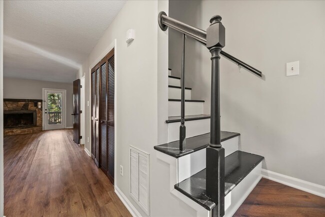 5508 Kaplan Dr Off-Campus Housing, Raleigh, NC