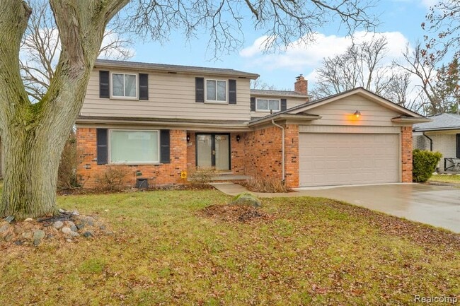 17471 Evans St Off-Campus Housing, Southfield, MI