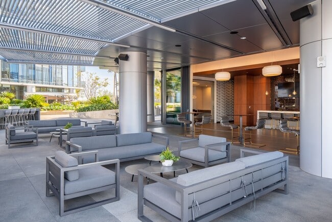 Circa LA Apartments For Rent in Los Angeles, CA | ForRent.com