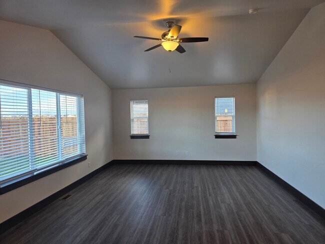 Brand New 3 Bed 2 Bath with double attache... - House Rental in ...