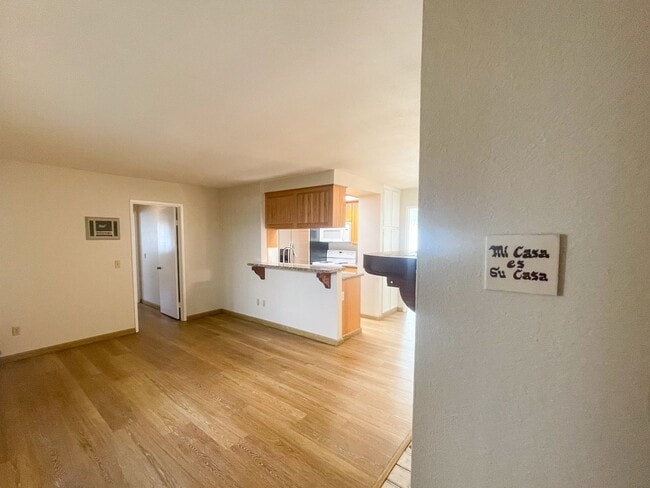 University Heights Ground Level with enclosed patio Unit 1 Off-Campus ...
