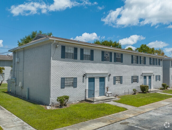 Kings Trail Apartment Homes - Jacksonville, FL | ForRent.com