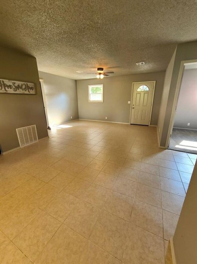 Charming 3BR, 1.5BA Rental in Anderson, MO – Pet-Friendly Haven ...