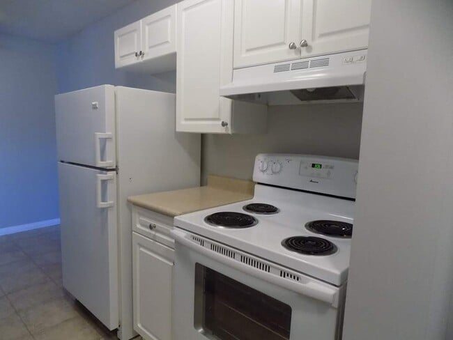 Rockridge Apartments - Yellowknife, NT Apartment Community | ForRent.com