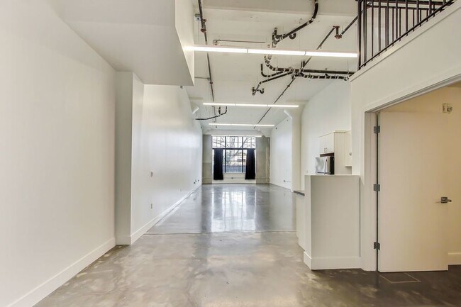 Modern loft with high ceilings and great l... Unit 16 - Oakland, CA | ForRent.com