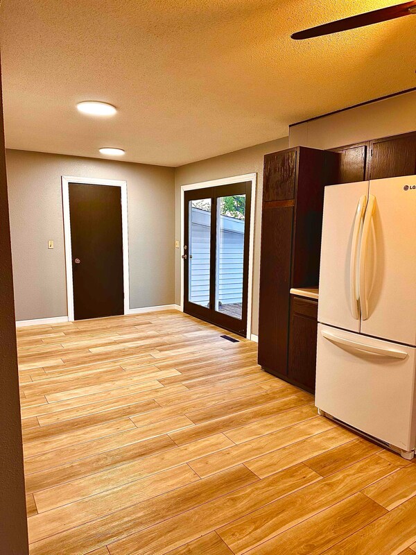 15247-15R63 R63 Hwy House - House Rental in Indianola, IA | ForRent.com