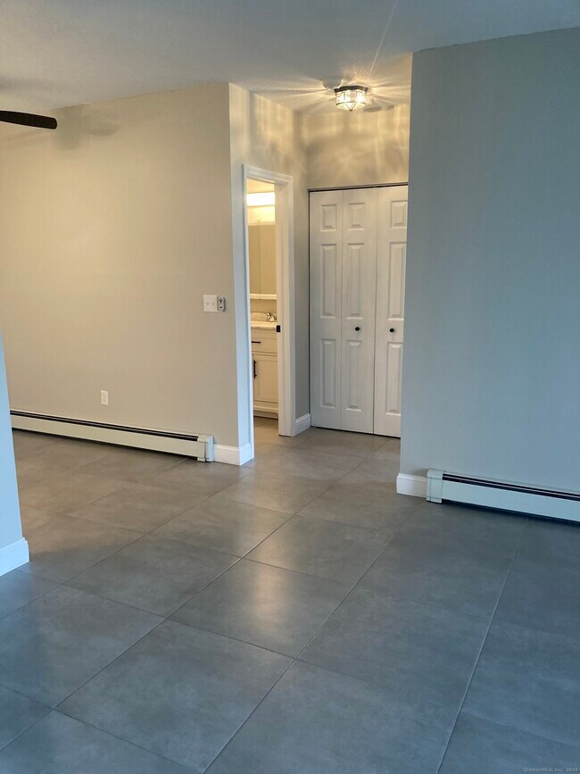 67 Balance Rock Rd Condo Unit 1 - Condo for Rent in Seymour, CT ...