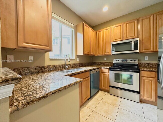 Northwest 14th Place, Miami Gardens, FL 33... Townhome - Townhome ...