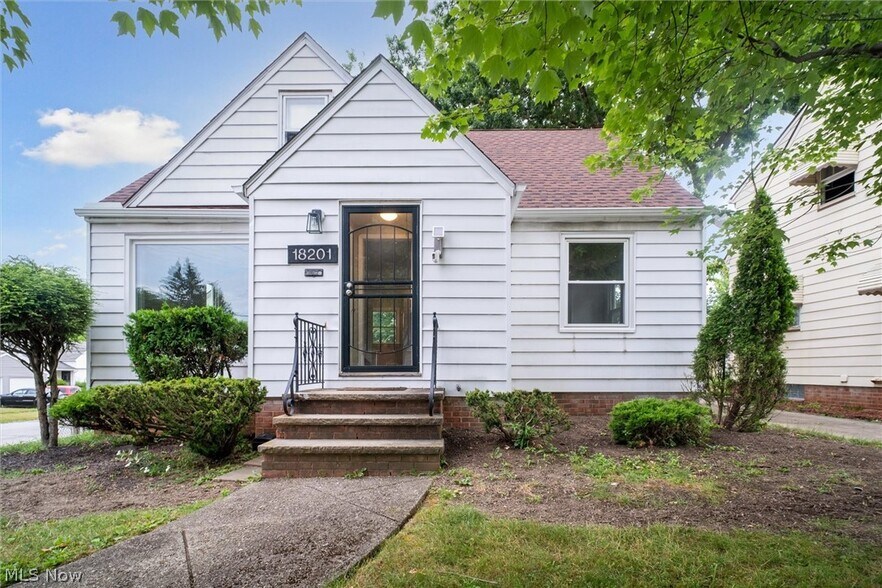 18201 Maple Heights Blvd - House for Rent in Maple Heights, OH ...