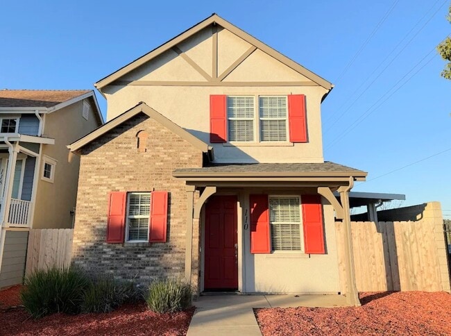 110 Montage Dr Off-Campus Housing, Merced, CA