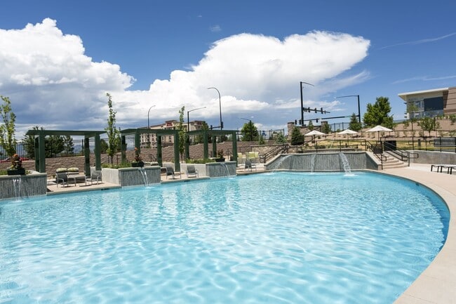 HiLine at Littleton Commons Apartments - Littleton, CO | ForRent.com