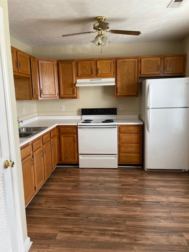 208 Treva Ct Unit 7 - Mount Washington, KY | ForRent.com