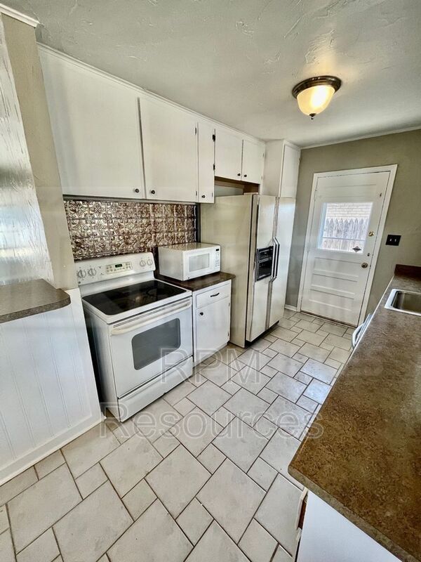 2137 Barclay Rd Rental - House Rental in The Village, OK | ForRent.com