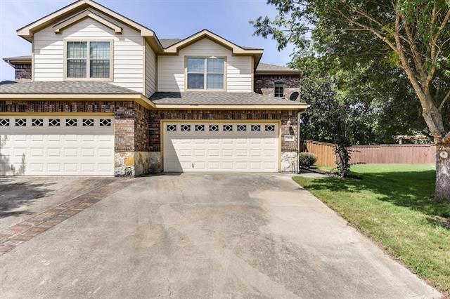 1443 Ravenwood Dr Townhome - Townhome Rental in Mansfield TX | ForRent.com