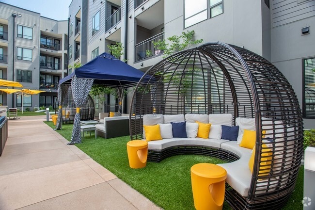 Chroma Apartments - Saint Louis, MO | ForRent.com