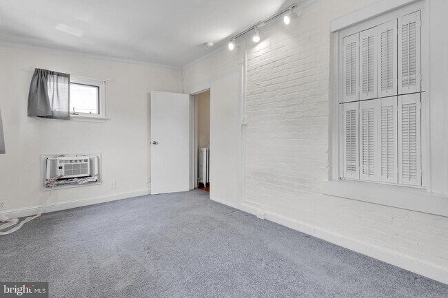 1710 37th St NW Apartment For Rent in Washington, DC | ForRent.com